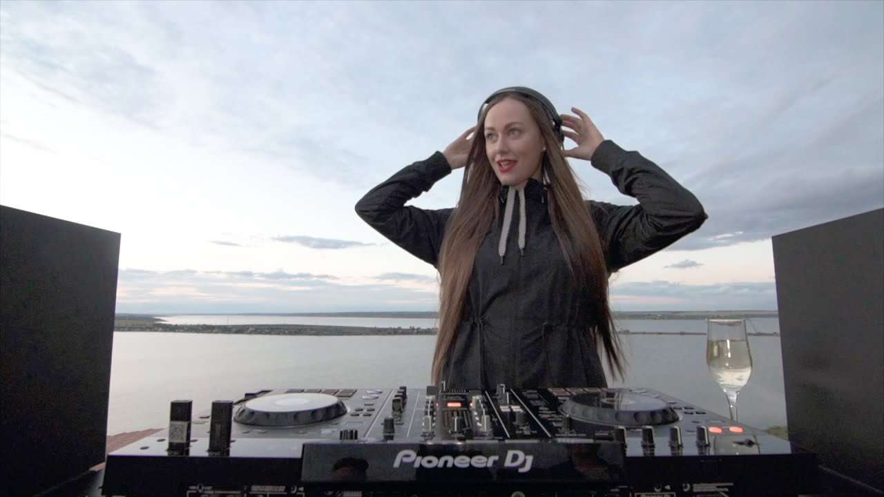 OSHI – Radio Intense – Sunset Mix | 2021 - MUSIC IN MY MIND