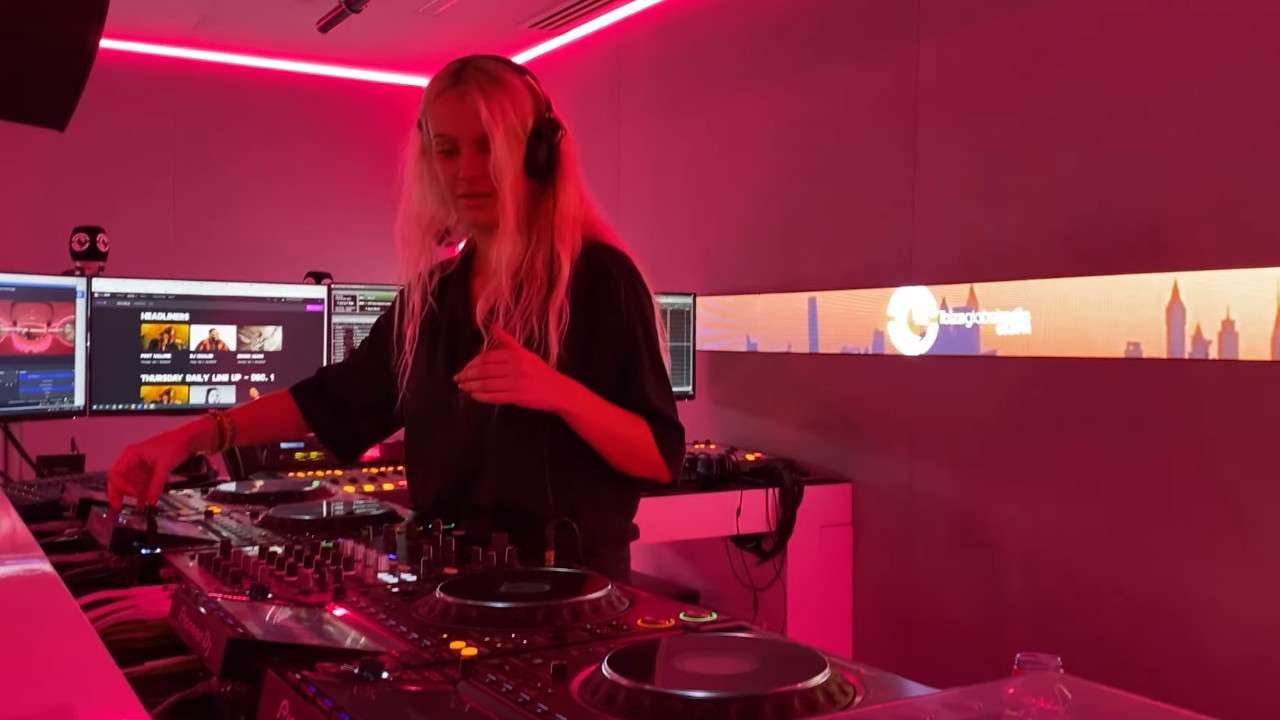 Alev Tav – Ibiza Global Radio | 2022 - MUSIC IN MY MIND