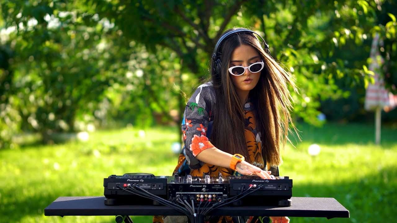 Ellie Mary – Live Mix | 2023 - MUSIC IN MY MIND