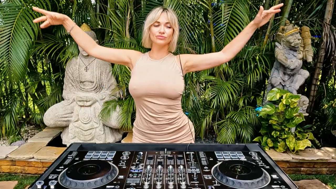 Mila Rubio – Live aus Bali, Indonesien | 2023 - MUSIC IN MY MIND