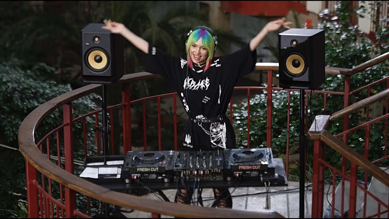 Marika Rossa – Hard Techno Mix, Kiew | 2023 - MUSIC IN MY MIND