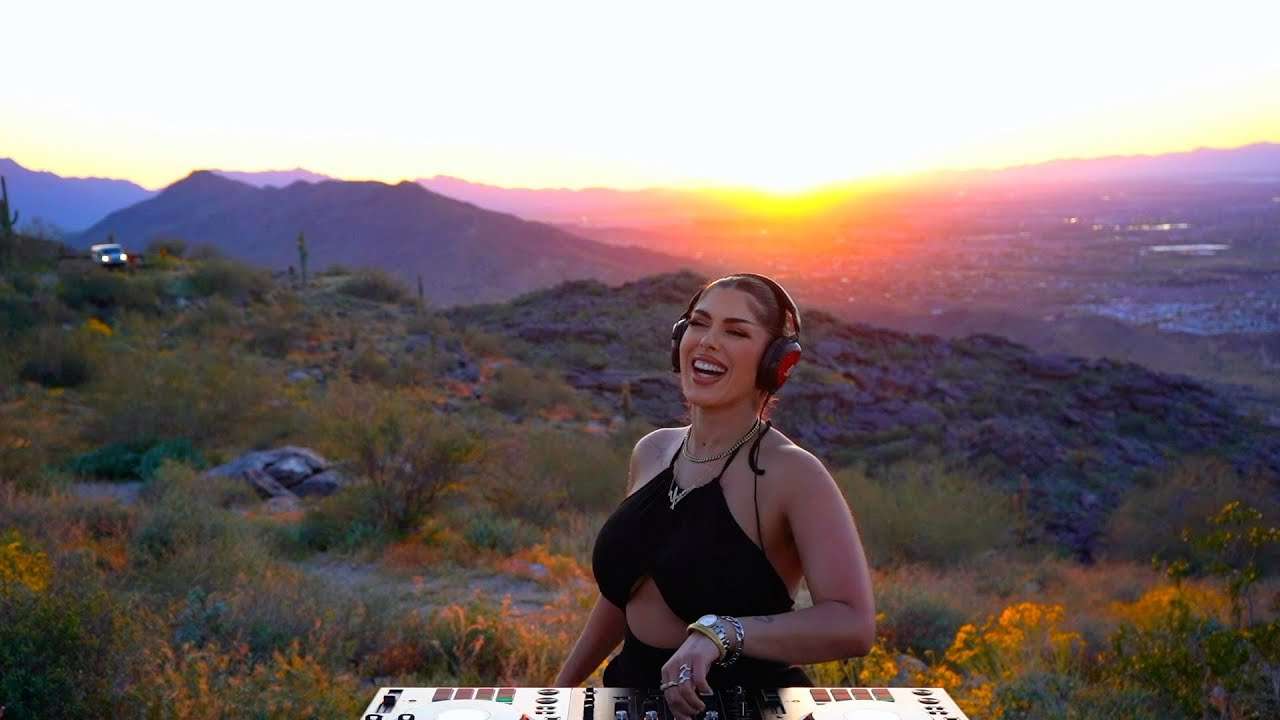 Yasmina – Escape V4 – Sunset Mix 2024 - MUSIC IN MY MIND