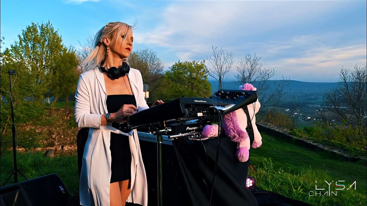 Lysa Chain – Monte Quarin, Italien | 2024 - MUSIC IN MY MIND
