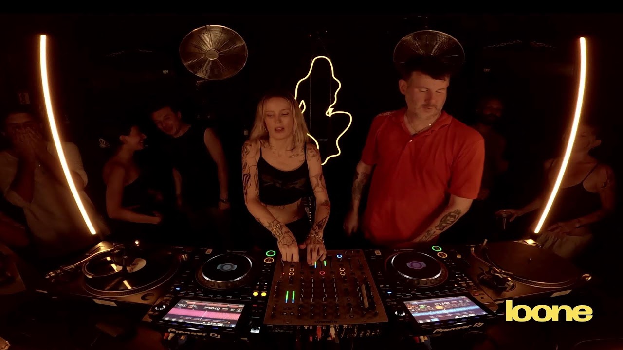 Laure Croft – Loone Bar in Berlin 2025 - MUSIC IN MY MIND